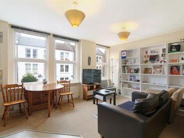 2 Bedrooms Flat for rent in Southwell Road, London SE5