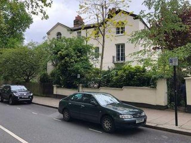 2 Bedrooms Flat for rent in South End Road, London NW3