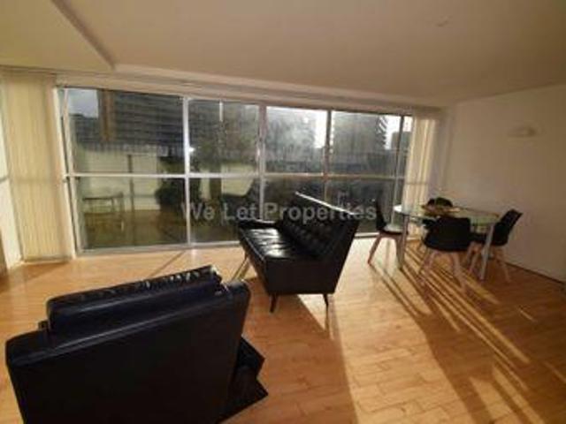 2 Bedrooms Flat for rent in South Hall Street, Salford M5