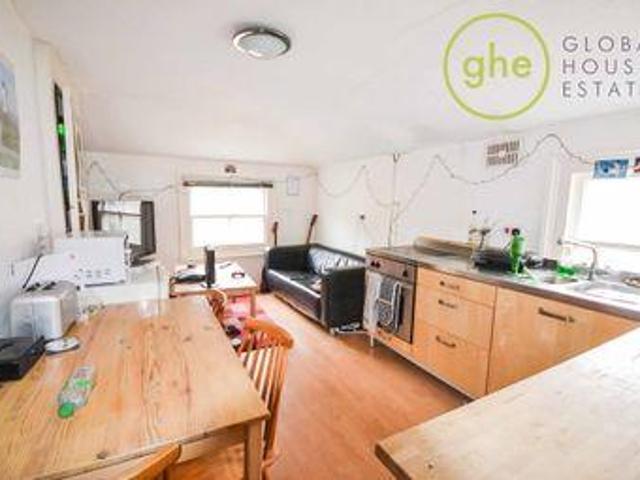 2 Bedrooms Flat for rent in South Island Place, London SW9