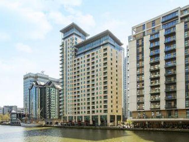 2 Bedrooms Flat for rent in South Quay Square, London E14