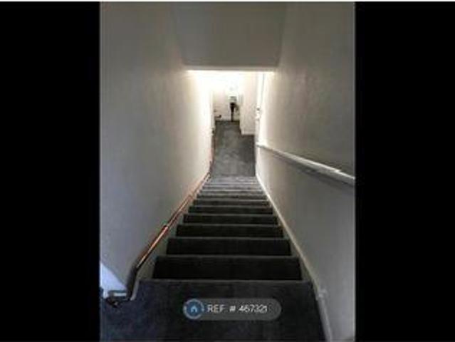 2 Bedrooms Flat for rent in South Road, West Drayton UB7