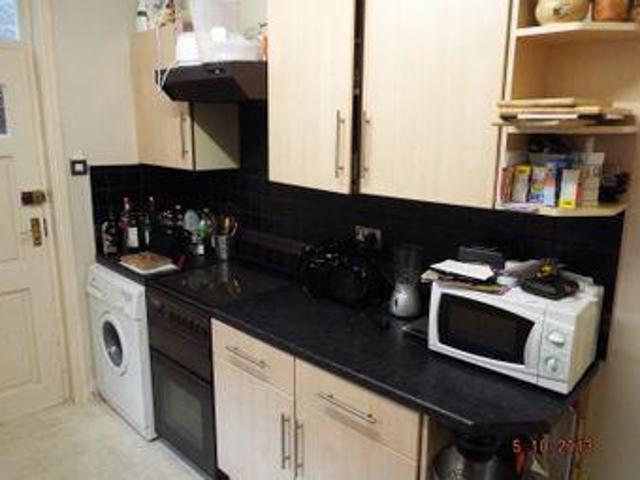 2 Bedrooms Flat for rent in South Road, Sheffield S6