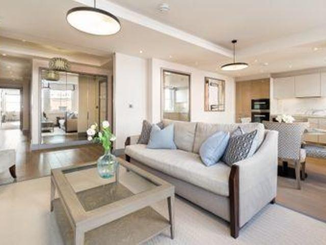2 Bedrooms Flat for rent in Southampton Street, London WC2E