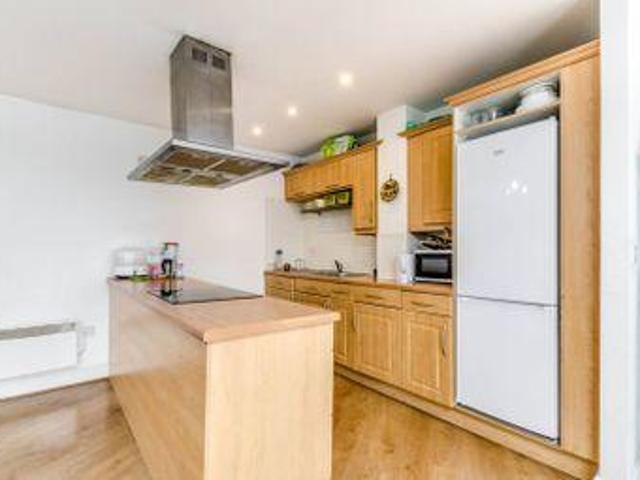 2 Bedrooms Flat for rent in Sovereign Place, Harrow HA1