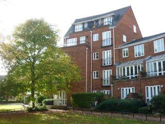 2 Bedrooms Flat for rent in Sovereigns Quay, Bedford MK40
