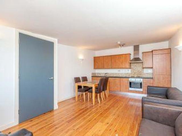 2 Bedrooms Flat for rent in Somerford Grove, Dalston N16