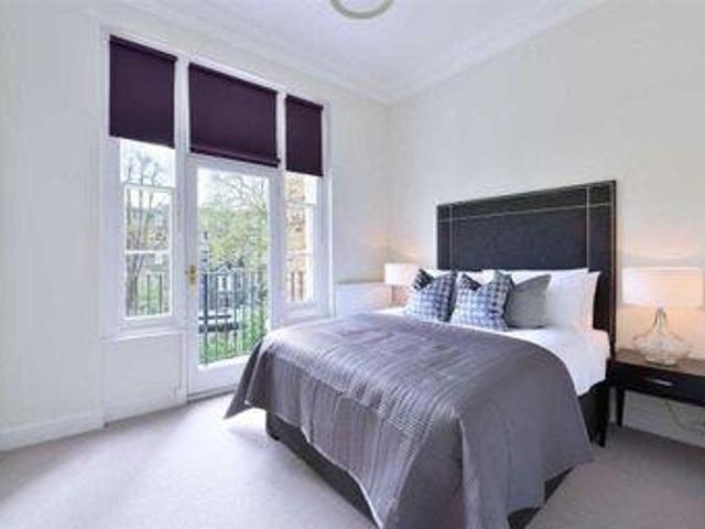 2 Bedrooms Flat for rent in Somerset Court, Lexham Gardens, Kensington, London W8