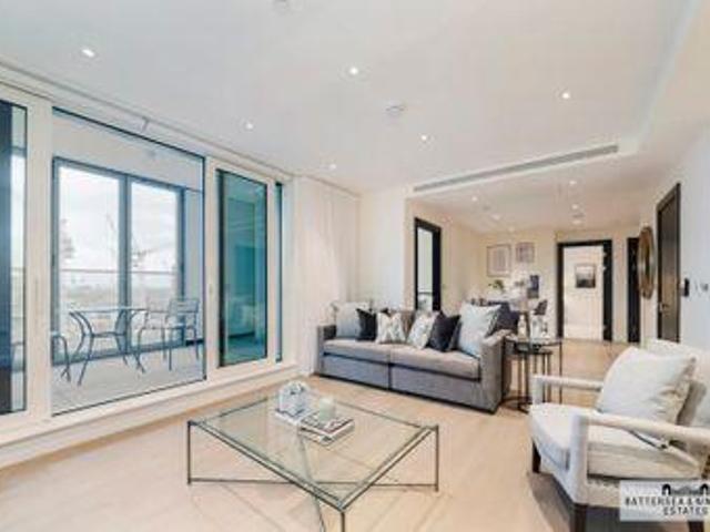 2 Bedrooms Flat for rent in Sopwith Way, London SW11