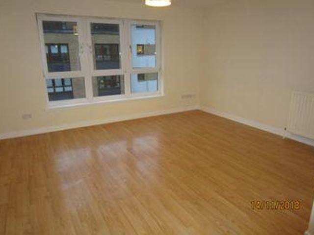 2 Bedrooms Flat for rent in Saucel Place, Paisley, Paisley PA1