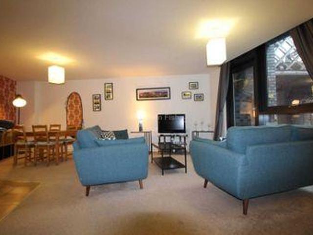 2 Bedrooms Flat for rent in Saville House, Potato Wharf, Manchester M3