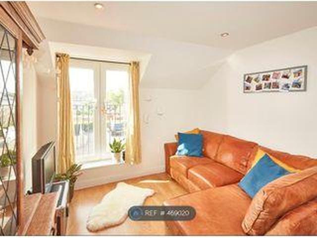2 Bedrooms Flat for rent in Savoy Road, Bristol BS4