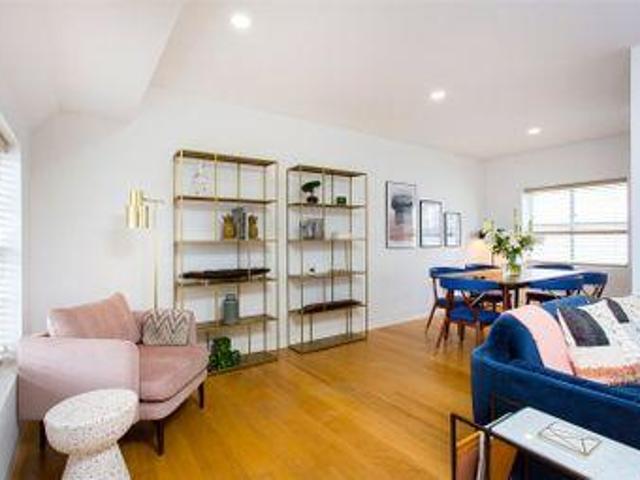 2 Bedrooms Flat for rent in Sackville Street, Mayfair, London W1S