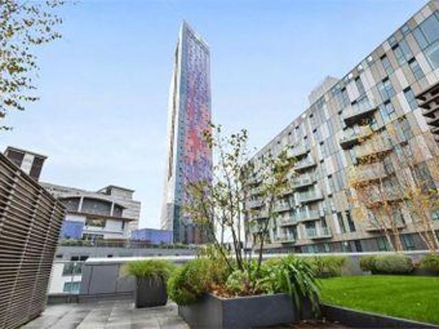 2 Bedrooms Flat for rent in Saffron Central Square, Croydon CR0