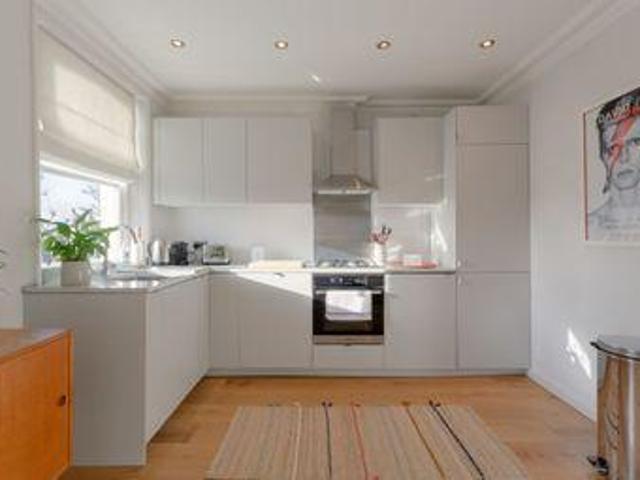 2 Bedrooms Flat for rent in Saint Quintin Avenue, London W10