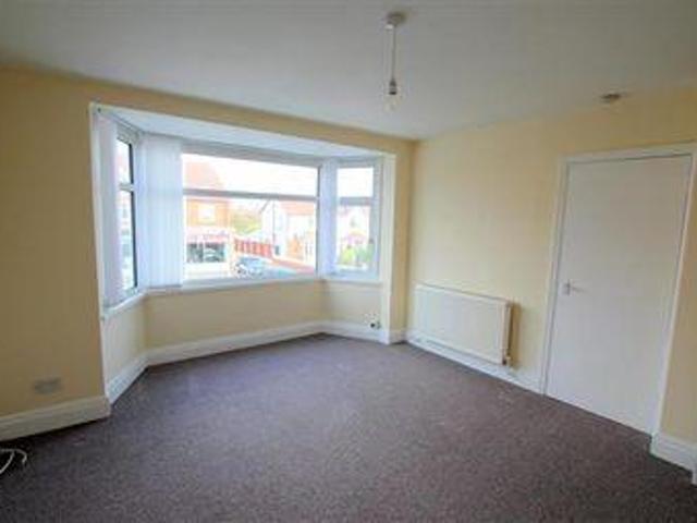 2 Bedrooms Flat for rent in Sandon Road, Southport PR8