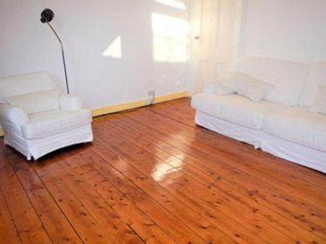 2 Bedrooms Flat for rent in Sanda Street, Glasgow G20