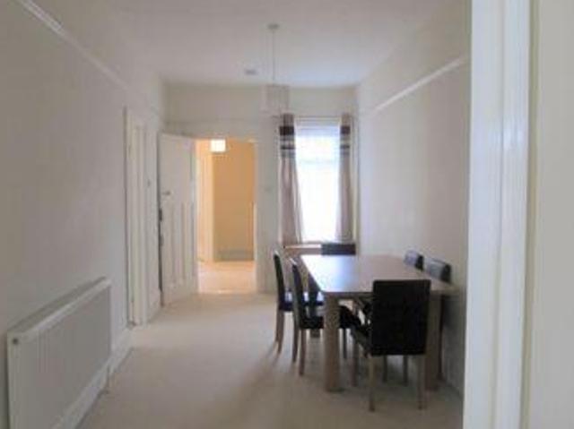 2 Bedrooms Flat for rent in Sandford Road, Bromley BR2