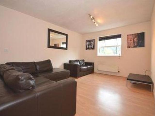 2 Bedrooms Flat for rent in Sandiron House, Abbey Lane S7
