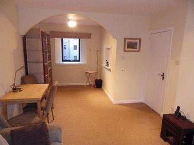 2 Bedrooms Flat for rent in Sandport, Edinburgh EH6