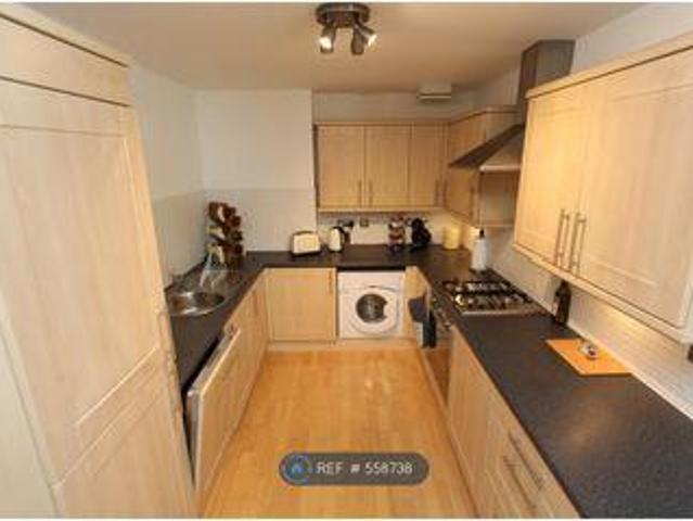 2 Bedrooms Flat for rent in Sandport Way, Edinburgh EH6