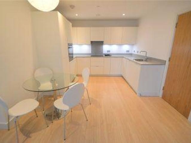 2 Bedrooms Flat for rent in Santina Apartments, 45 Cherry Orchard Road, Croydon CR0