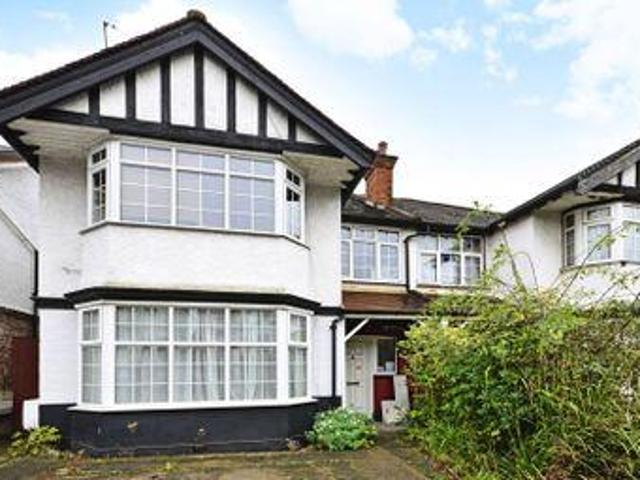 2 Bedrooms Flat for rent in Sevington Road, Hendon NW4