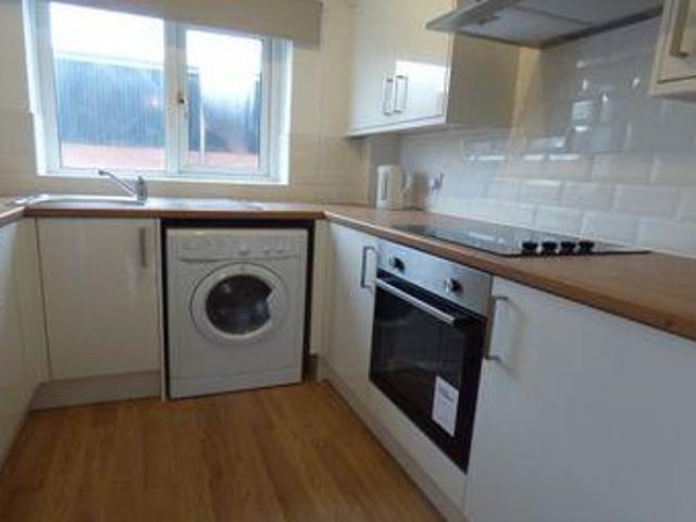 2 Bedrooms Flat for rent in Seymour Court, Preston PR1