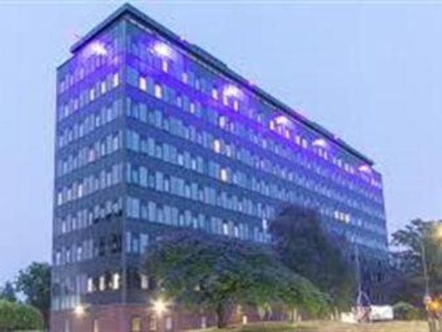 2 Bedrooms Flat for rent in Seymour Grove, Manchester M16