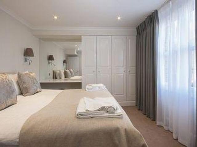 2 Bedrooms Flat for rent in Seagull Lane, London E16