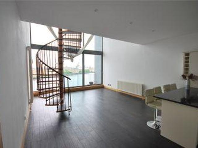 2 Bedrooms Flat for rent in Selsdon Way, London E14