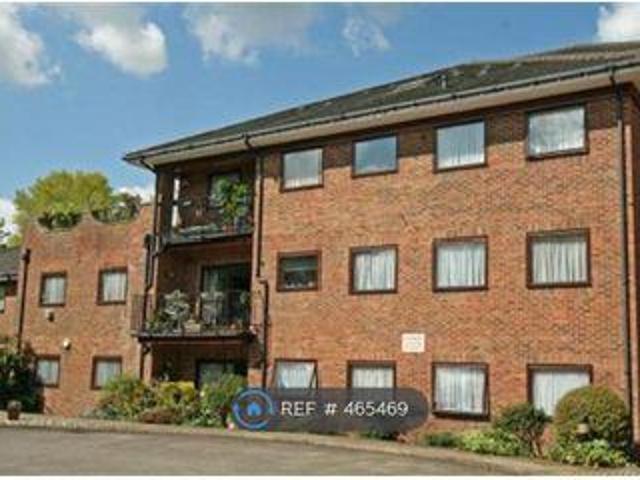 2 Bedrooms Flat for rent in Sentis Court, Northwood HA6