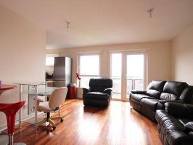 2 Bedrooms Flat for rent in Shuna Street, Ruchill, Glasgow G20 9Qp