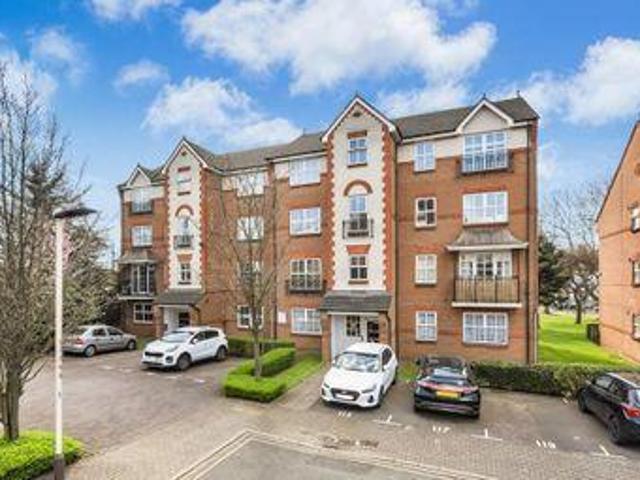 2 Bedrooms Flat for rent in Shaftesbury Gardens, London NW10
