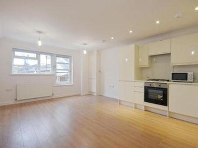 2 Bedrooms Flat for rent in Shalimar House, 26A Vallance Road, London E1