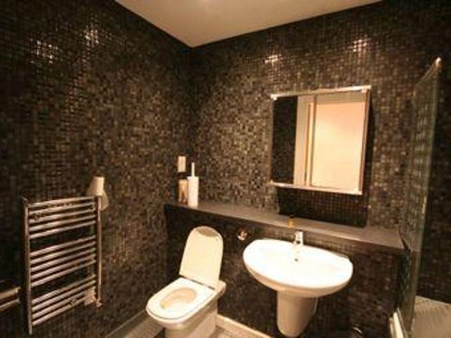 2 Bedrooms Flat for rent in Sharp Street, Manchester M4