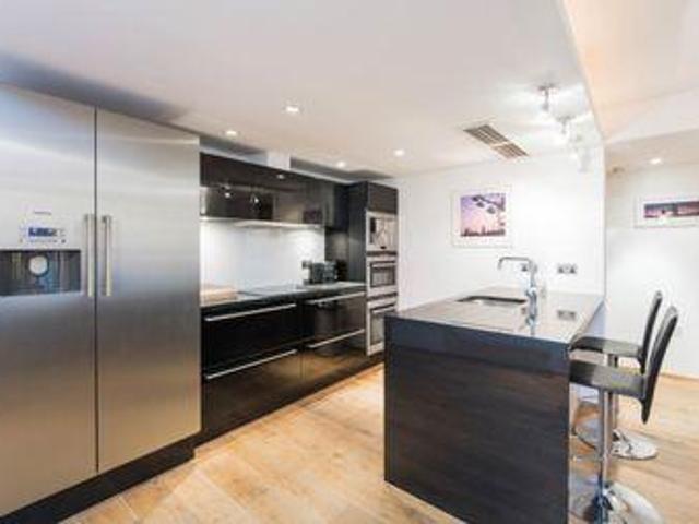 2 Bedrooms Flat for rent in Sheen Road, Richmond TW9