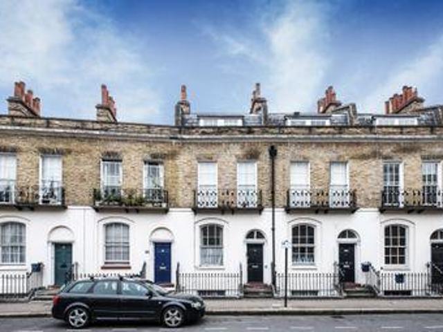 2 Bedrooms Flat for rent in Shepherdess Walk, London N1