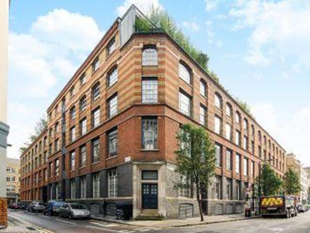 2 Bedrooms Flat for rent in Shepherdess Walk, Old Street N1