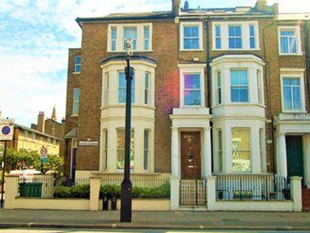 2 Bedrooms Flat for rent in Shepherds Bush Road, Hammersmith Sehpherds Bush W12
