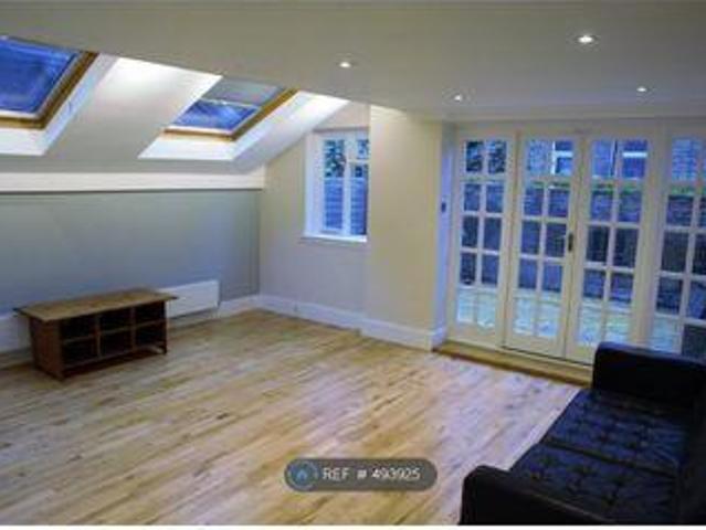 2 Bedrooms Flat for rent in Sherbrooke Road, London SW6