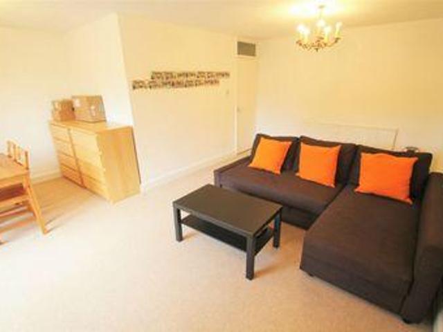 2 Bedrooms Flat for rent in Sheridan Place, 15 Roxborough Park, Harrow, Middlesex HA1