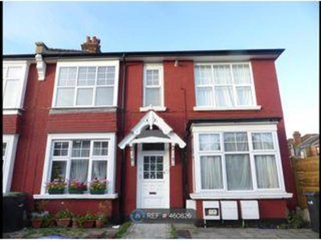 2 Bedrooms Flat for rent in Sidney Avenue, London N13