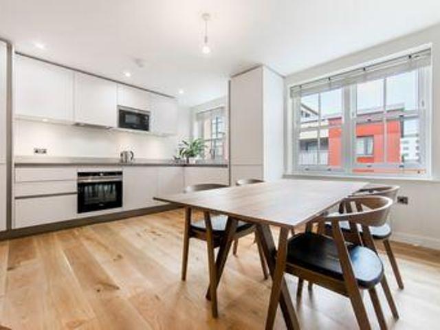 2 Bedrooms Flat for rent in Sidney Street, London E1