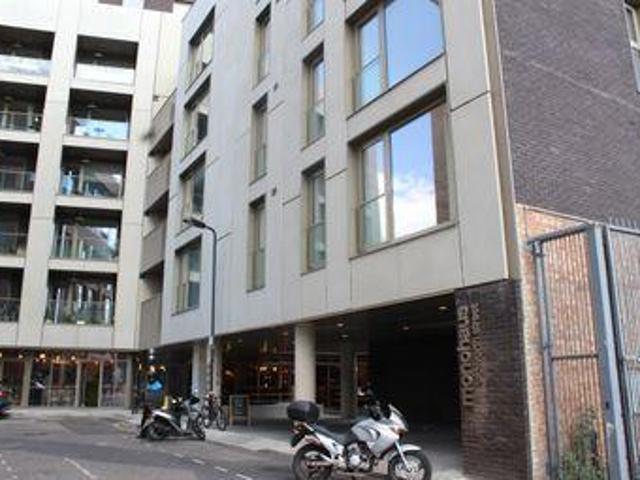 2 Bedrooms Flat for rent in Sidworth Street, London E8