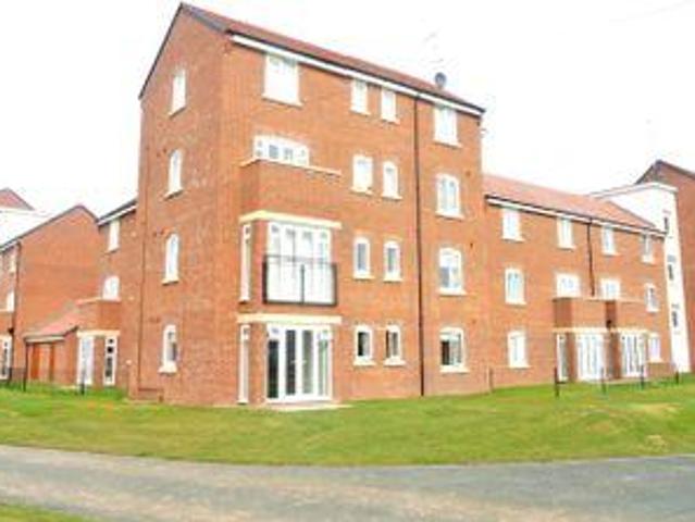 2 Bedrooms Flat for rent in Signals Drive, Coventry CV3