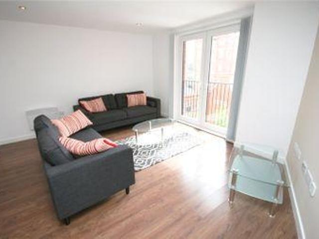 2 Bedrooms Flat for rent in Sillavan Way, Salford M3