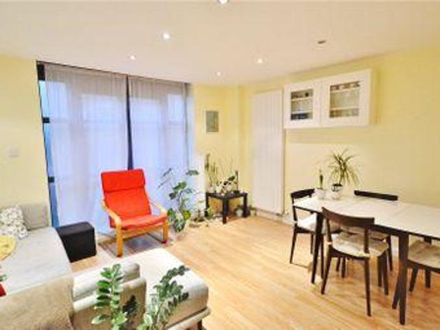 2 Bedrooms Flat for rent in Silver Lodge, 95 Highgate Road, Kentish Town, London NW5