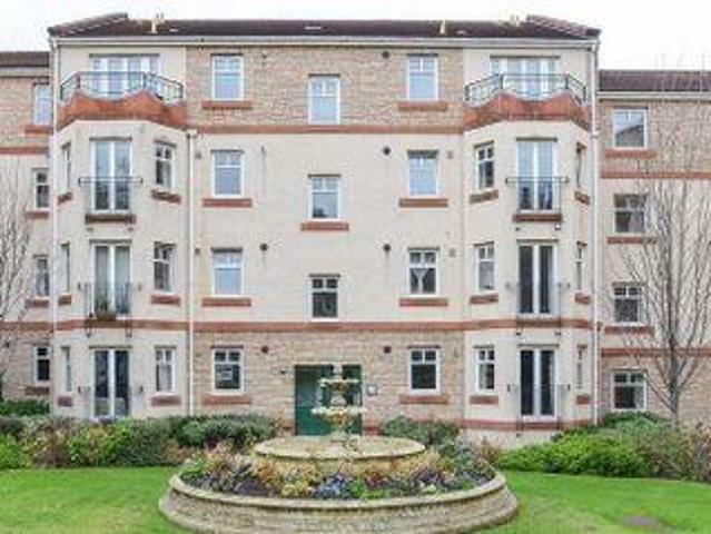 2 Bedrooms Flat for rent in Sinclair Place, Shandon, Edinburgh EH11