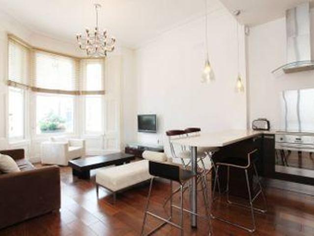 2 Bedrooms Flat for rent in Sinclair Road, Brook Green W14